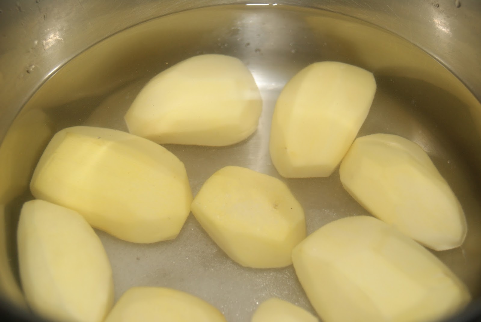 VIDÉO – Éplucher des pommes de terre avec Thermomix - Cuisine Momix