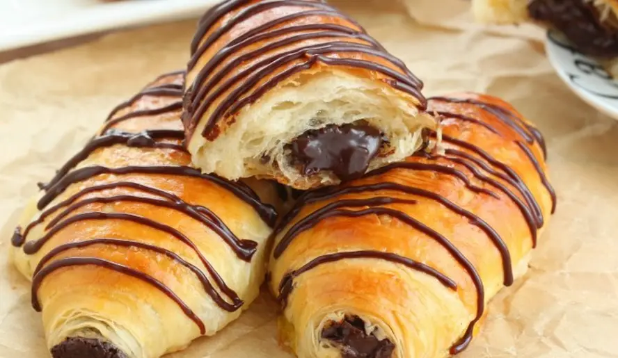 Recette Croissants Au Nutella Rapides Et économiques Cuisine Momix