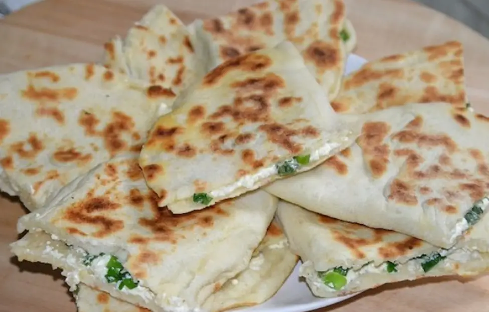 Recette Crêpes Turques au Fromage au Gözleme - Cuisine Momix
