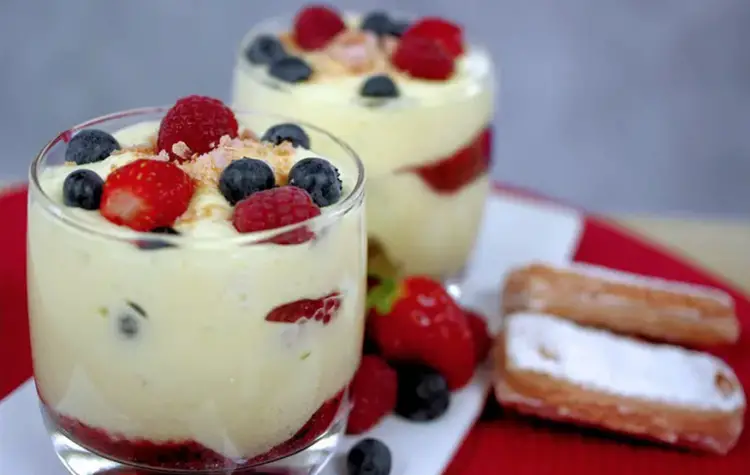 Tiramisu aux fruits rouges au Thermomix - Cuisine Momix