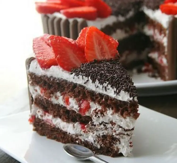 Gâteau Chocolat Ganache Fraise - Cuisine Momix