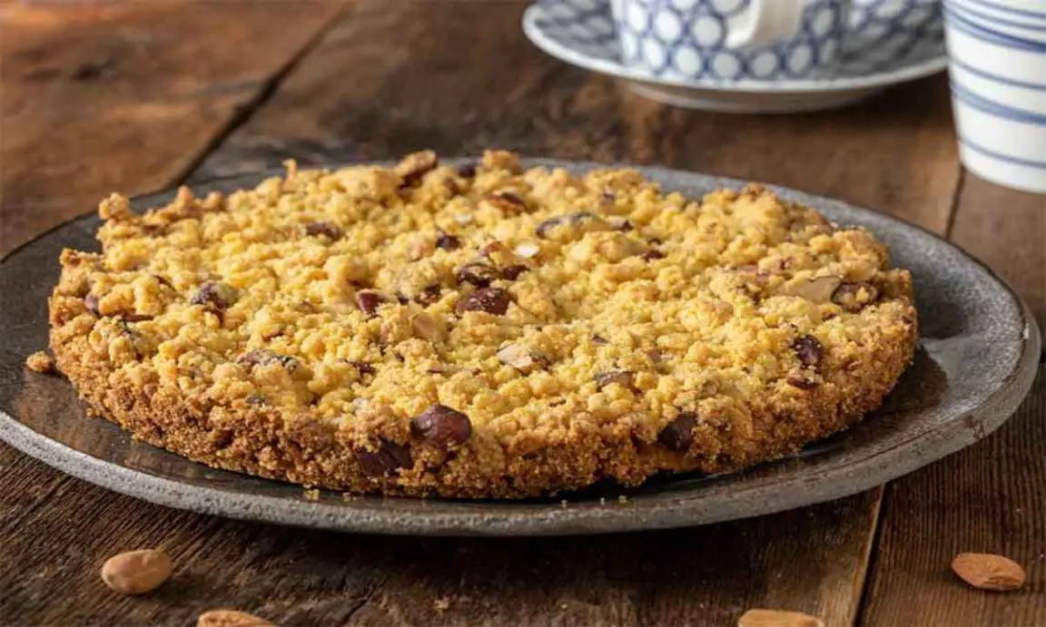 Gâteau traditionnel rustique à base d’amande - Cuisine Momix