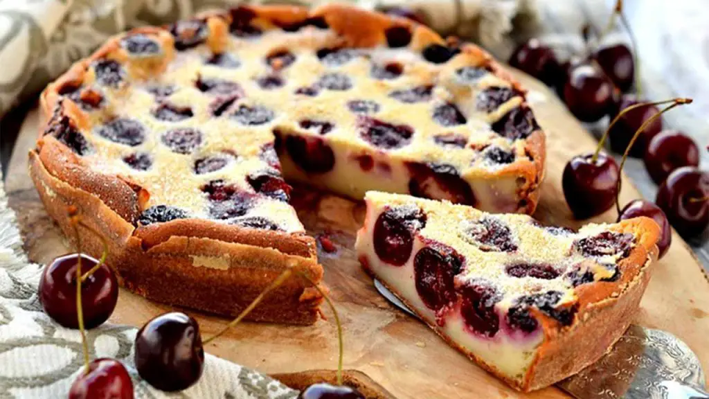 Clafoutis aux cerises recette facile à préparer - Cuisine Momix