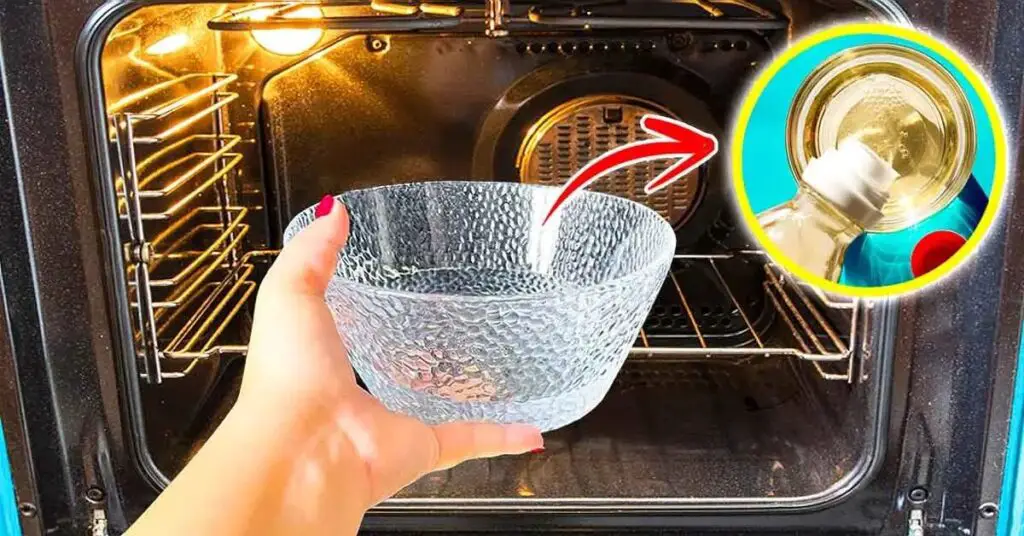 L’astuce magique pour nettoyer tout le four avec la méthode du bol : il ...