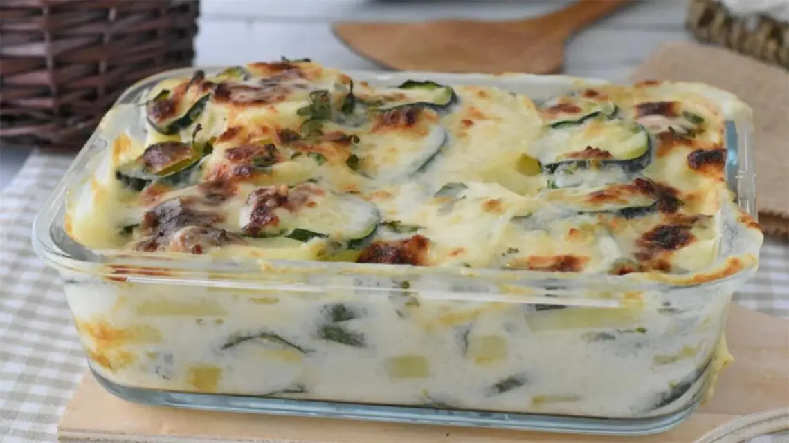 Gratin de courgettes et pommes de terre au four - Cuisine Momix